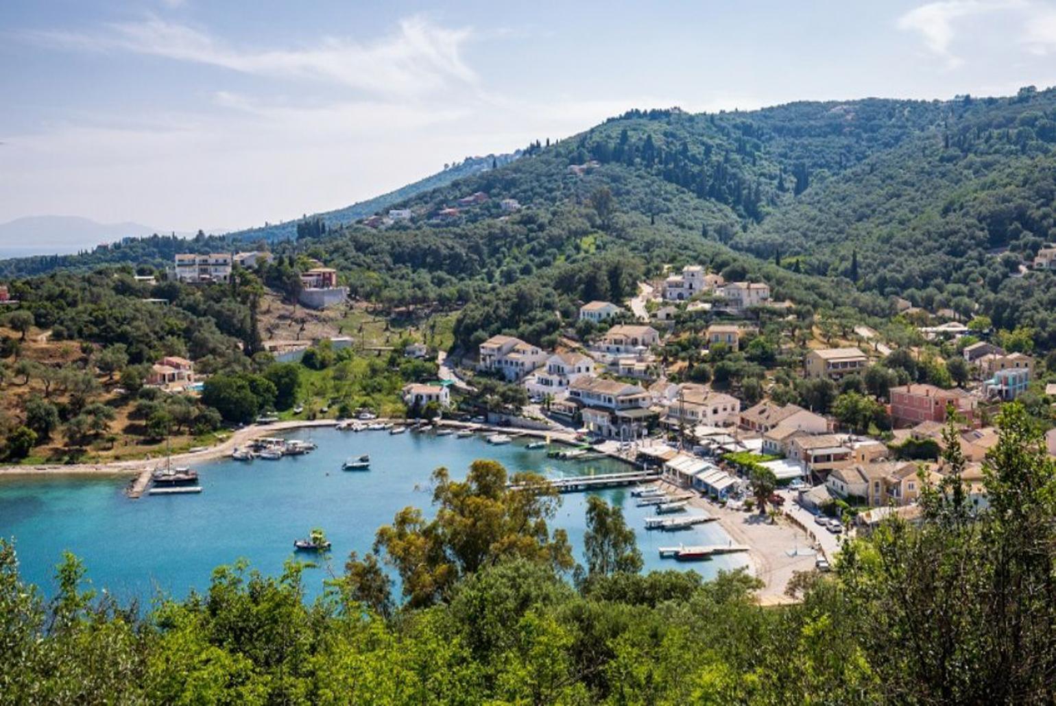Spiros, Corfu Saint Stephanos N/E | Corfu Villas to Rent with Private Pool