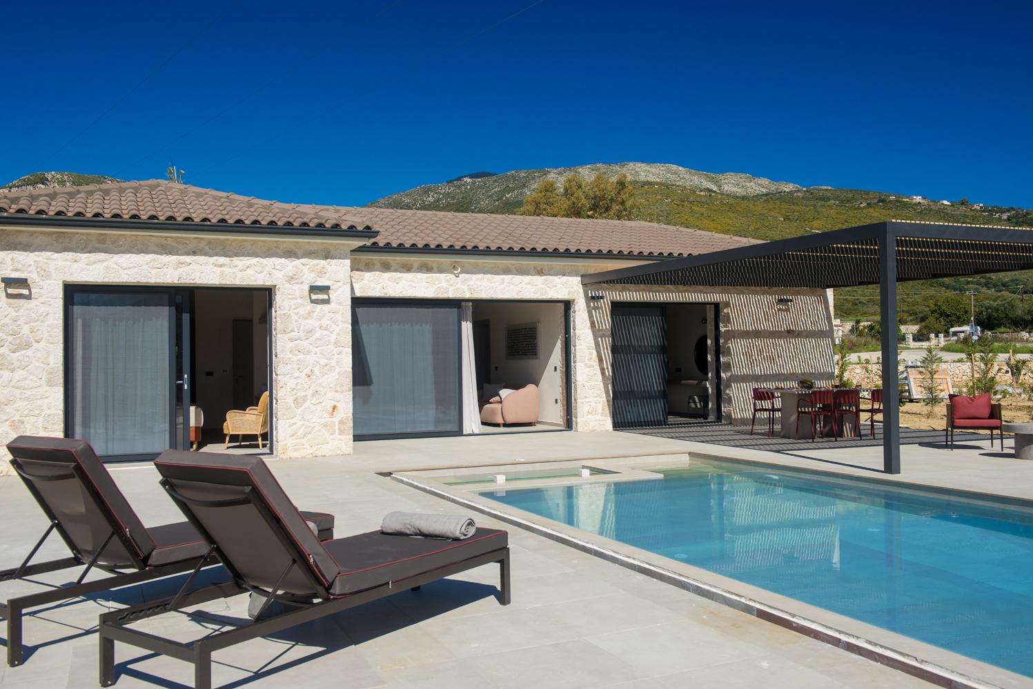 Villa Lilia, Kefalonia Katelios - Villas to Rent with Private Pool